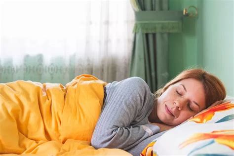 Here Are The Best Ways To Trick Yourself Into Nodding Off Surrey Live