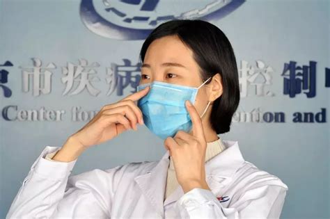 【中国疾控中心】戴口罩的正确姿势来了！专家教你如何选择、佩戴及处理