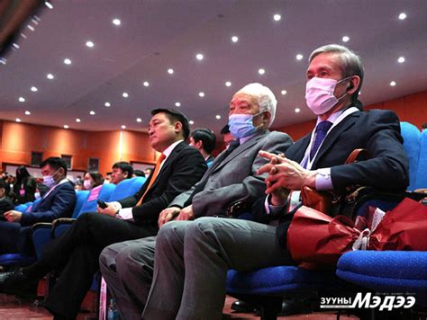 Н Энхбаяр Авлигатай тэмцэхийн тулд сонгодог парламентын тогтолцоонд шилжих ёстой