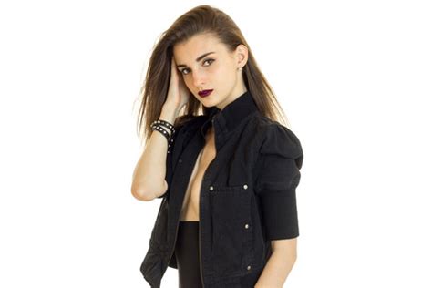 รปภาพCheast เลอกดภาพถายสตอก เวกเตอร และวดโอ230 Adobe Stock