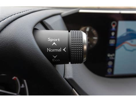 2020 Lexus Es Hybrid 72 Interior Photos Us News