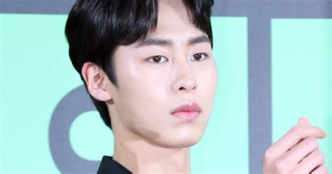 [포토] 이재욱 하트가 떨고 있니