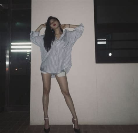 Hyuna Shares What Her Feet Look Like After Performing With High Heels