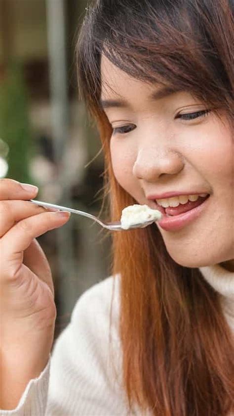 7 Benefits Of Curd For Skin