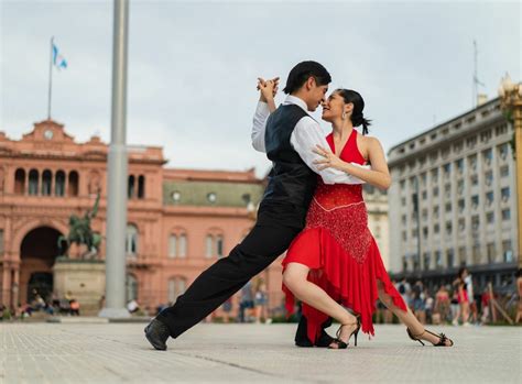 Se Celebra En Todo El País El Día Nacional Del Tango Ciudad Vernácula