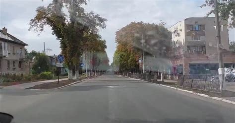 Картинка як в найрозбитіших районах Маріуполя Донецькі волонтери показали окуповану