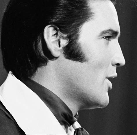 Elvis Presley Youre The Devil In Disguise” A Tempting Tale Of Love
