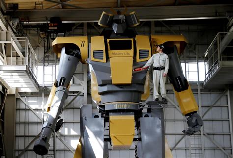Гигантский робот Landwalker Mononofu The Robot