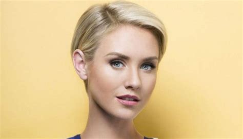 Nicky Whelan Body Measurements Height Weight Bra Size Shoe Size