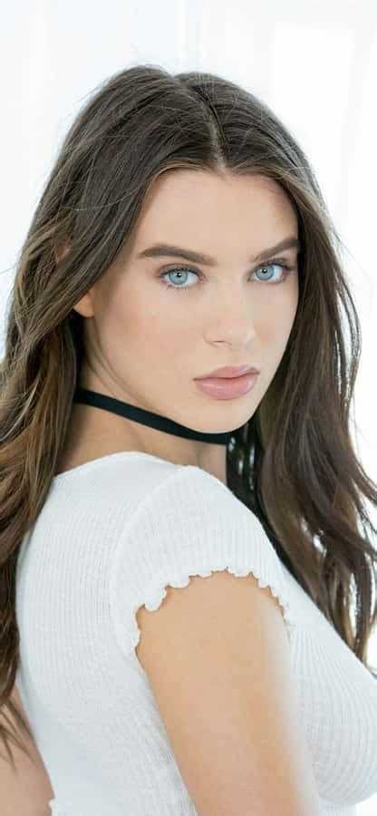 Blue Eyed Beauty Portrait Wallpaper Wallpapersok