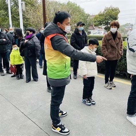 同心战“疫” 政协委员在行动（四）街道防疫疫情