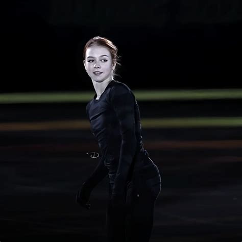 Sasha Trusova саша трусова в 2023 г Дисней красавица Фигурное