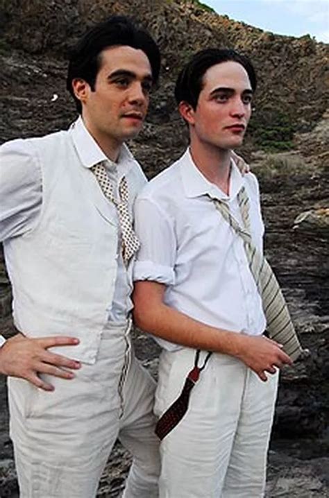 Robert Pattinsons Gay Sex Scenes In Latest Film Little Ashes See Pics Mirror Online