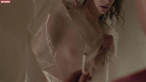 Naked Lindsay Bennett In Seizure