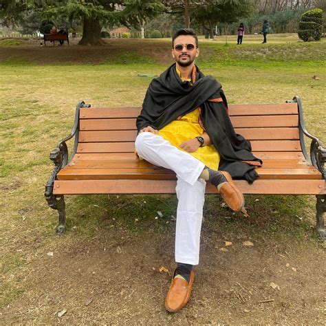 Kashmir Vibes ️ Aditya Raj Kashyap