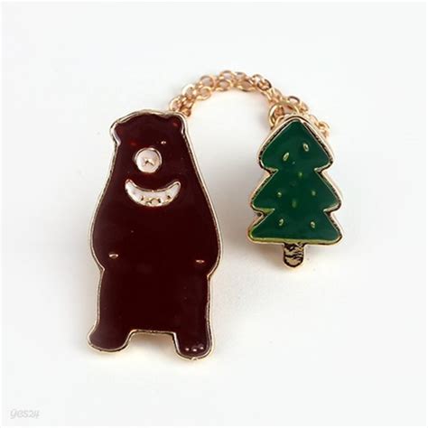 숲 속의 곰 고리 금속 뱃지 예스24