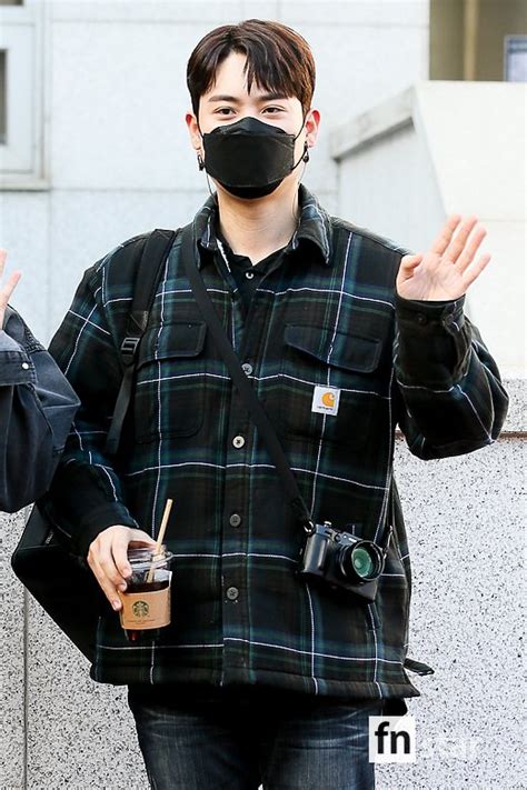 포토 라포엠 유채훈 호수처럼 넓은 어깨 헉스