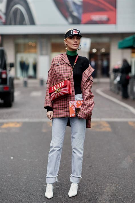 The Street Style Crowd Wore All Sorts Of Suits On Day 2 Of Milan Fashion Week Estilo De Rua