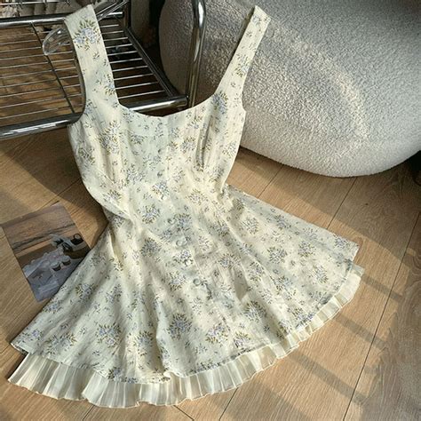 바캉스룩추천 샤렌 플로럴 백리스 뒷리본 플리츠 민소매 미니원피스 에이블리