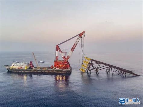 上海交通大学船建学院完成“海基二号”导管架下水监测项目 龙de船人