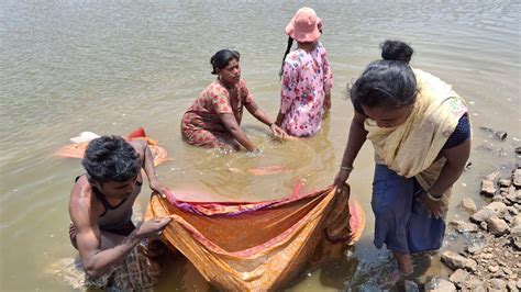 🐟सगळ्यात लहान मुरी मासा त्याला जास्त डिमांड भरपूर मासे🦐 पकडले Youtube