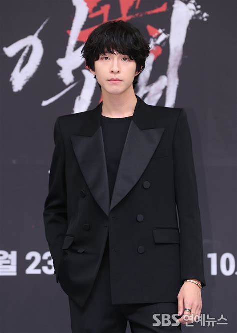 [e포토] 홍경 악귀 압도하는 시크한 눈빛