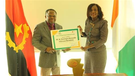 Signature Dun Accord Entre La Côte Divoire Et Langola Sur La