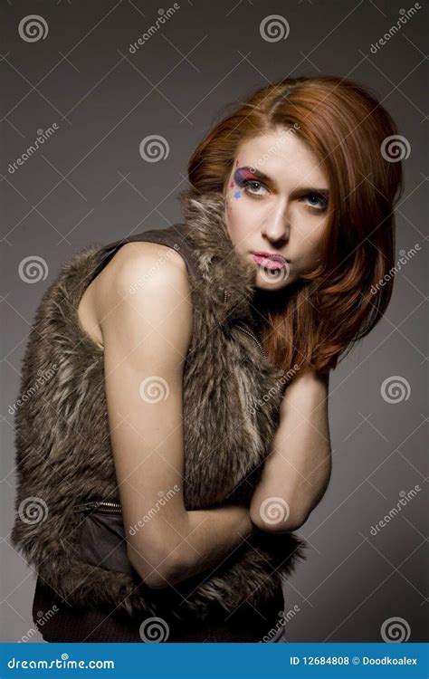 Portret Van Een Mooie Jonge Sexy Vrouw Stock Foto Image Of Hoofd Aantrekkingskracht