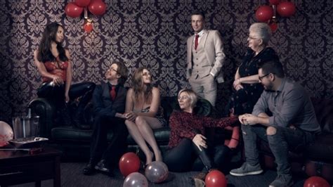 Documentário Sobre Casa De Swing Choca Espectadores Com Homem Mostrando