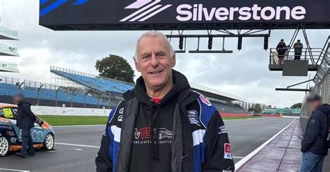 Dads Gym Related Throat Lump Turns Out To Be Cancer Linked To Bedroom