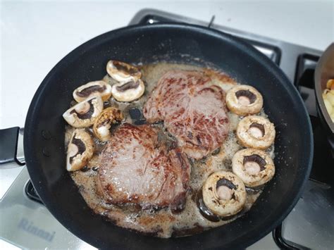 집에서 스테이크 굽기스테이크 맛있게 굽는 법스테이크 시어링