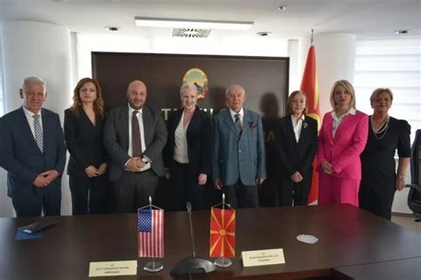 Aгелер го посети Уставниот суд Независен Весник