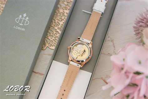 女神必備機械錶開箱 Lobor Watches，香港設計師品牌中價小資入手款日本機芯全球免費兩年保固 原味覺醒 Moni Moni
