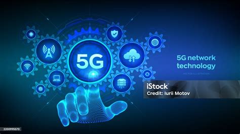 5g 네트워크 무선 시스템 기술 개념 스마트 시티 사물인터넷 5g 모바일 인터넷 와이파이 연결 와이어프레임 연결된 기어 톱니바퀴 및 아이콘이 있는 손으로 만지는 디지털