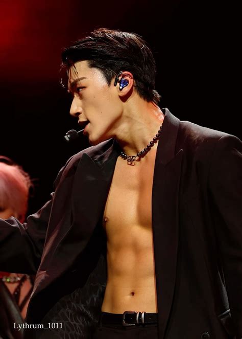 240412 Ateez Coachella 에이티즈 Ateez 우영 Wooyoung 최사 Choisan 우산