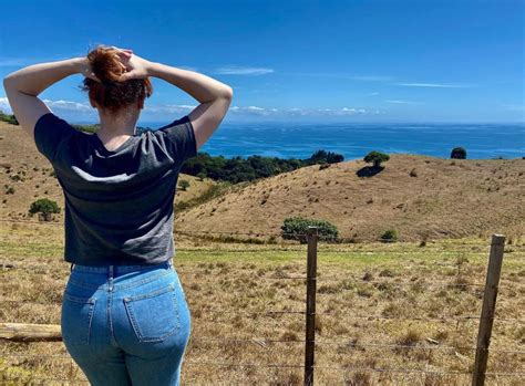 Bryce Dallas Howard Is The Definition Of Pawg Phat Ass White Girl Scrolller