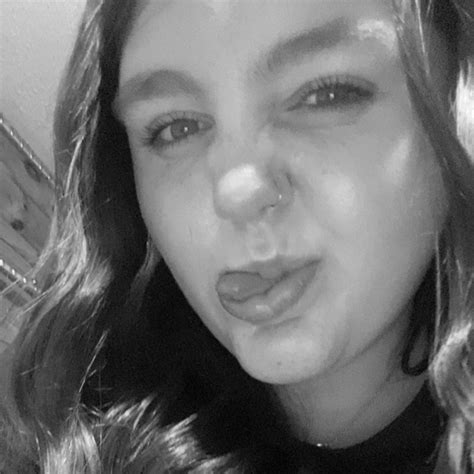 Jaden🤍 Jaden Houston36 เรื่องราว Snapchat ตลอดจน Spotlight และเลนส์