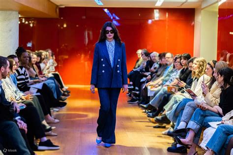 파리의 갤러리 라파예트에서 즐기는 30분 패션쇼 체험 클룩 Klook 한국