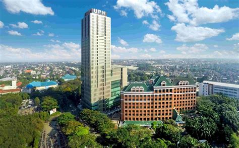 Uph Buka Program Pendidikan Spesialis Kedokteran Keluarga Zona Kota