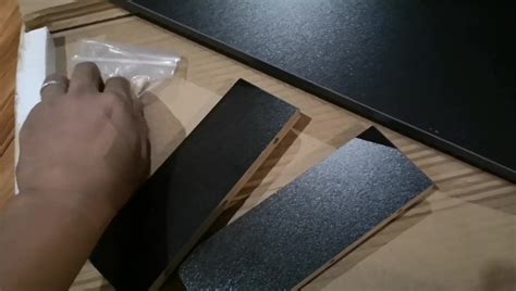 ของเล่นชิ้นใหม่ ชั้นวางจอคอมพิวเตอร์แบบมินิมอล ประกอบง่าย ราคาไม่ถึงร้อย ช่วยยกระดับสายตาขึ้น