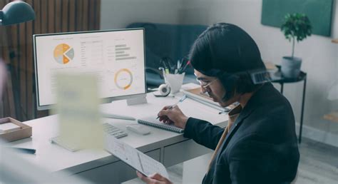 Erp Vs Hcm Differences Integration Benefits And Choosing Tips Ekklavya