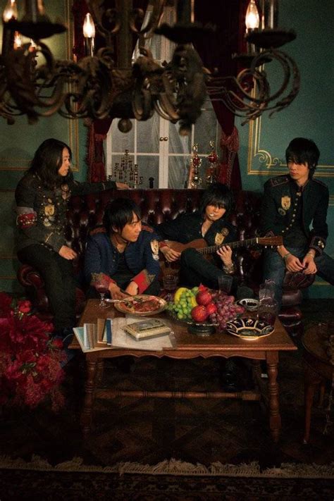 Bump Of Chicken Unveils Pv For Niji Wo Motsu Hito Tokyohive