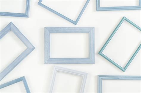 밝은 파란색 빈 프레임이 많이 흰색 배경에 배치 됩니다 텍스트 레이아웃에 대 한 공간입니다 특이 한 개념 0명에 대한 스톡 사진 및 기타 이미지 Istock