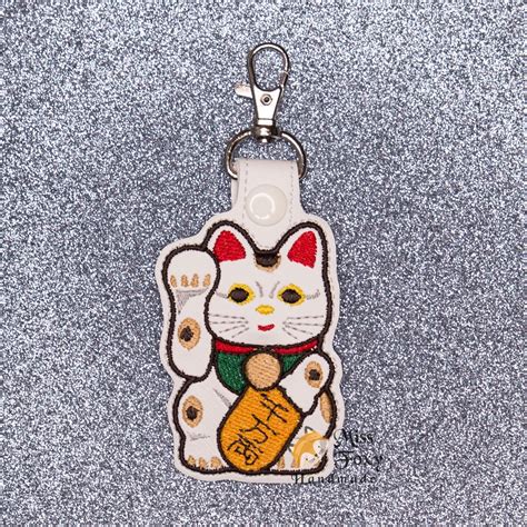Japanese Maneki Neko Fortune Cat Lucky Cat Vinyl Keychain Key Fob