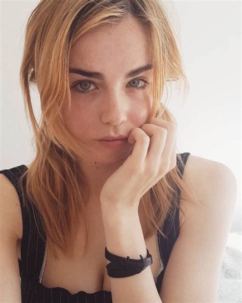 Danielle Sharp Instagram 2017 Daily Post
