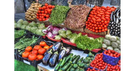 Доматите поевтиняват картофите и зелето поскъпват Български Фермер