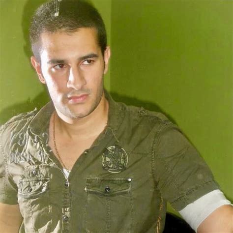 Abdul Wahab Shahghaznavi Shah2727 • Threads Say More