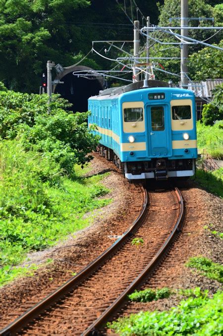 筑肥線の103系1500番台E 12編成が国鉄色となる