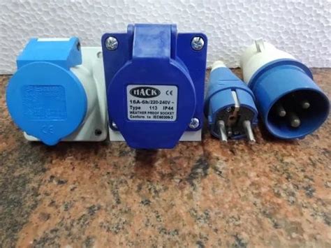 MALE FEMALE CONNECTORS Heavy Duty Plug Socket Retailer From New Delhi