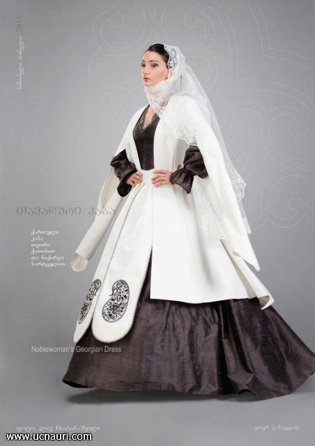 მოდის ტენდენციები ”სამოსელი პირველი”